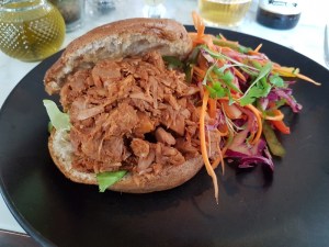 #142 Light lunch at vegan resto Redemption, London | The Bruges Vegan